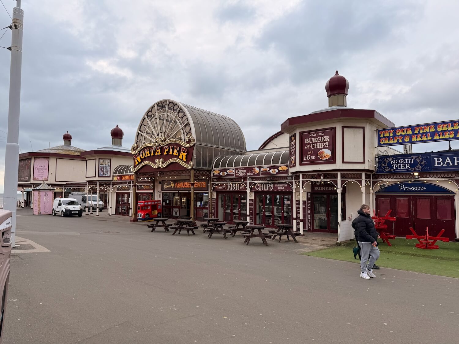 Merrie England – Blackpool Web